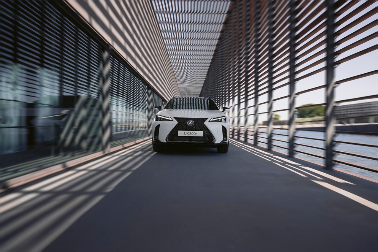 LBX Samoładujący hybrydowy napęd elektryczny | Lexus Polska