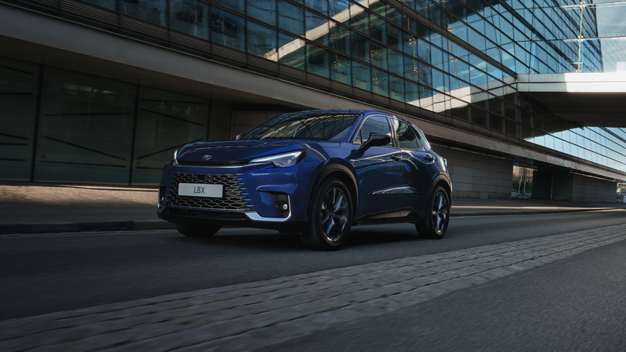 LBX Samoładujący hybrydowy napęd elektryczny | Lexus Polska