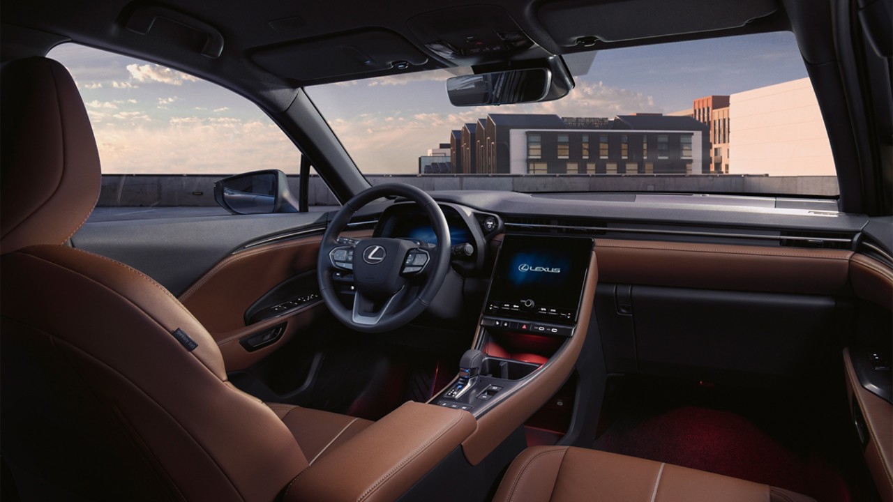 LBX Samoładujący hybrydowy napęd elektryczny | Lexus Polska